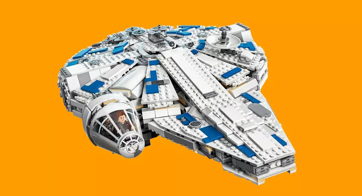 Lego enthüllt einen ersten Blick auf seinen neuen Kessel Run Millenium Falcon