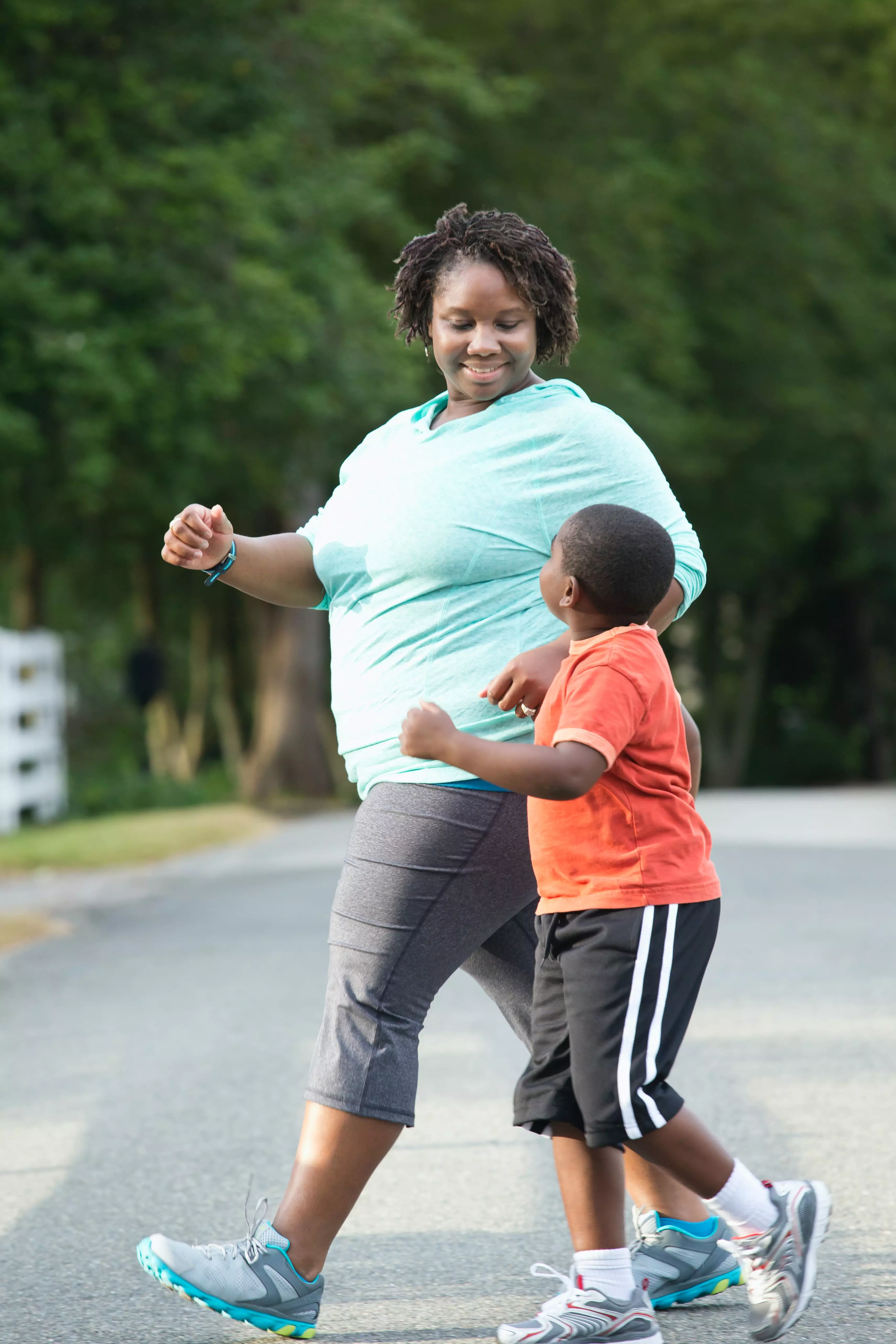Obezitatea în copilărie este legată de capacitatea cognitivă a adulților, arată un studiu